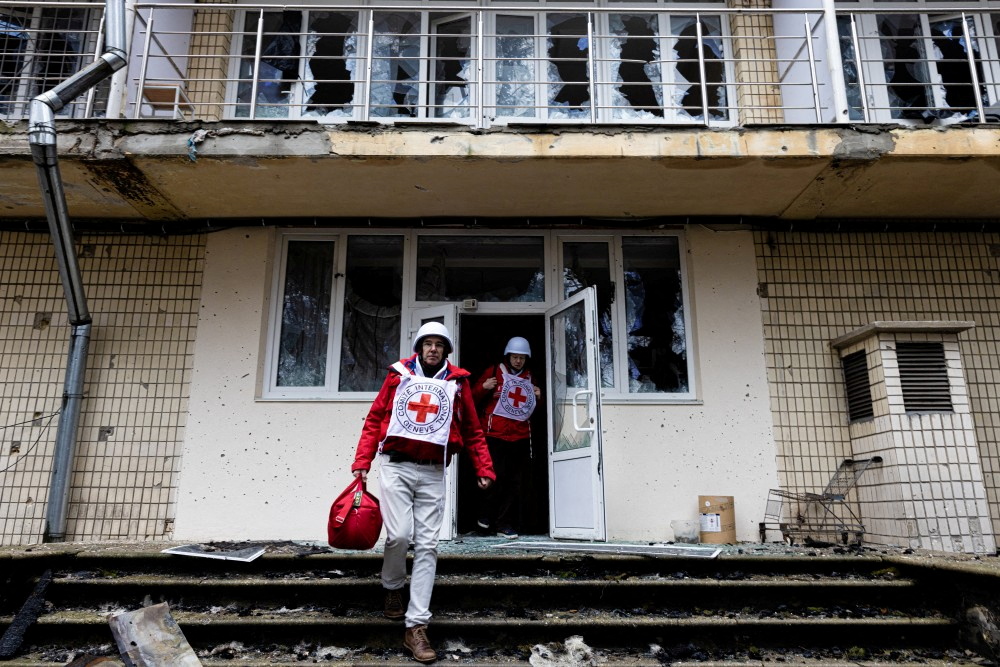 icrc in ukraine.jpg | Aid and Policy, Conflict, Health | The New ...