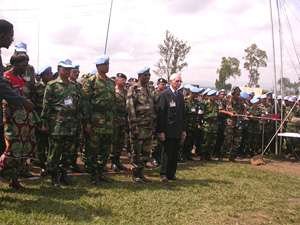 [DRC] MONUC head William Swing during the troops handover from the EU ...