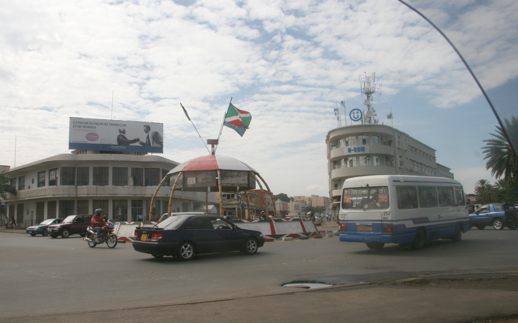 A street scene in Bujumbura, the Burundian capital | سياسة واقتصاد ...