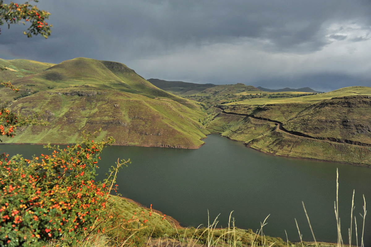 The Lesotho Highlands Water Project is Africa’s largest water transfer ...
