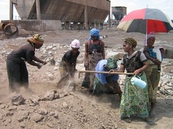 [Zambia] Women in Kabwe 'mining' zinc in the rubble of what was once ...
